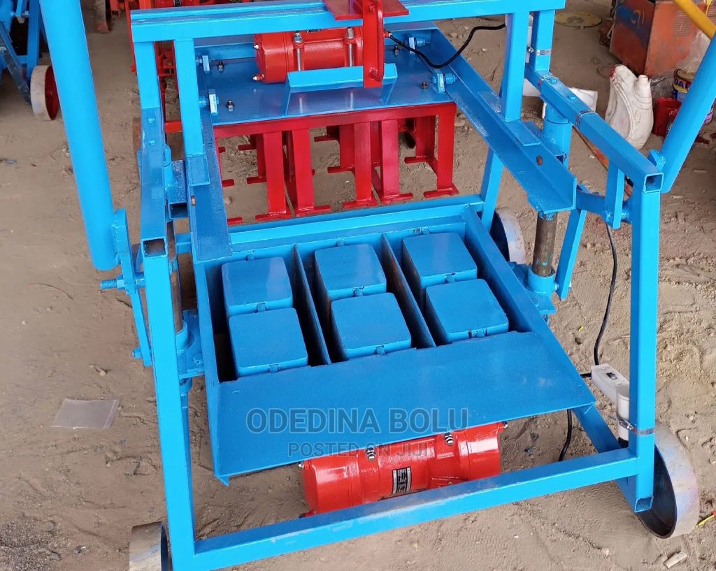 Locally Made Block Moulding Machine for 3 units 9' block and 4 units 6 ...